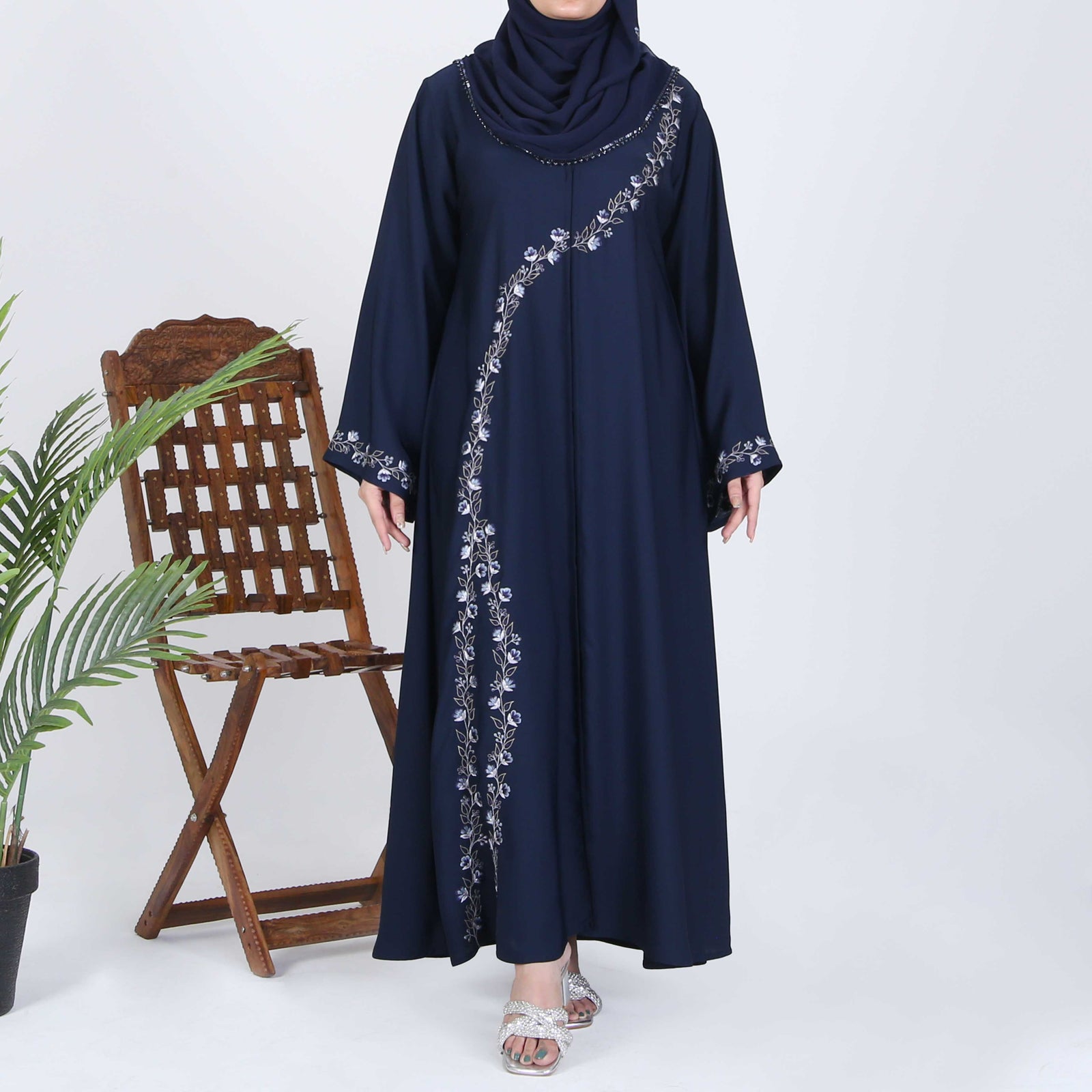 Designer Abayas Simple & Fancy Abaya Sale Price in Pakistan Online